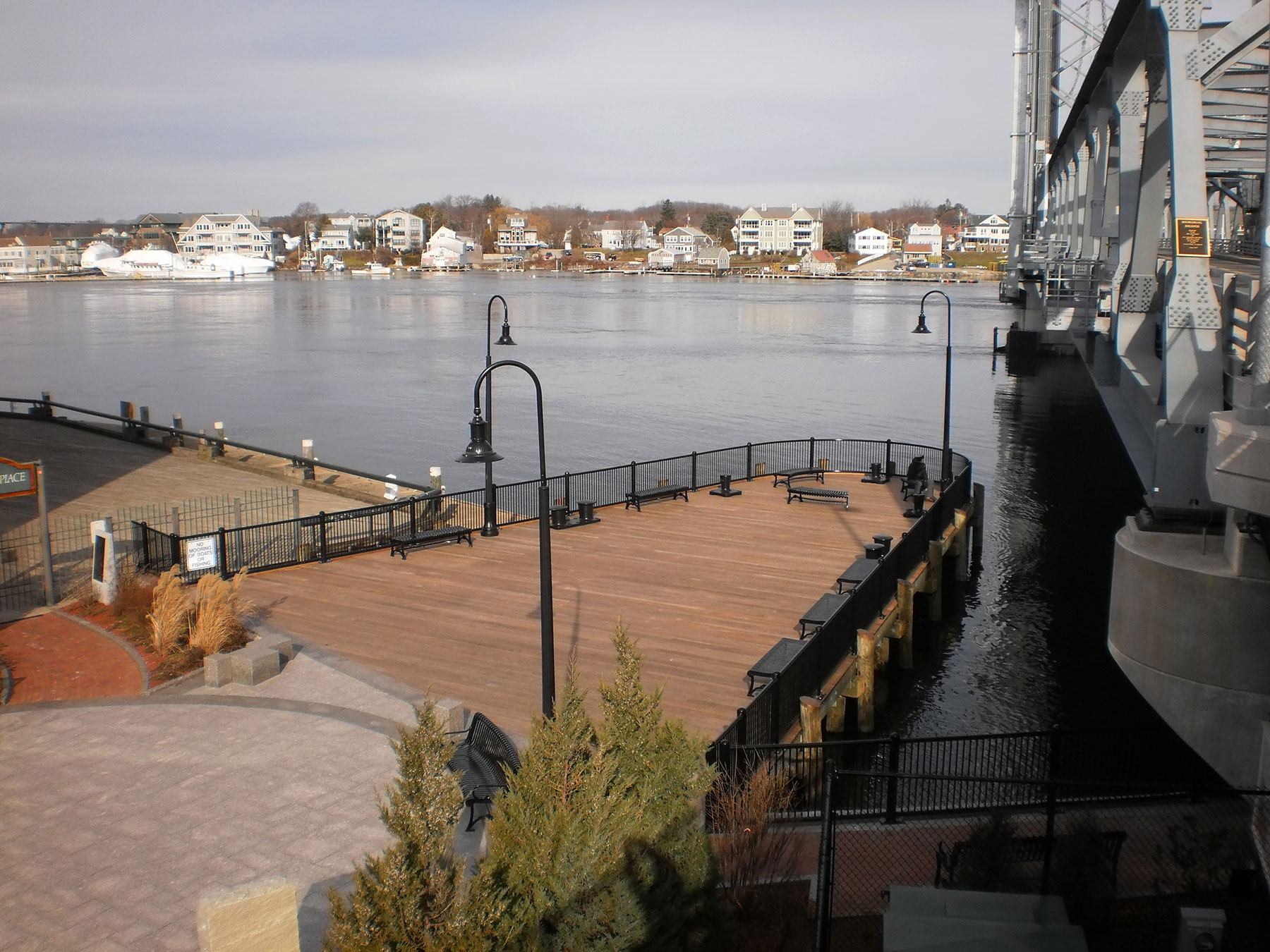Site Design for Harborwalk Park Pier & Seawall - Tighe & Bond