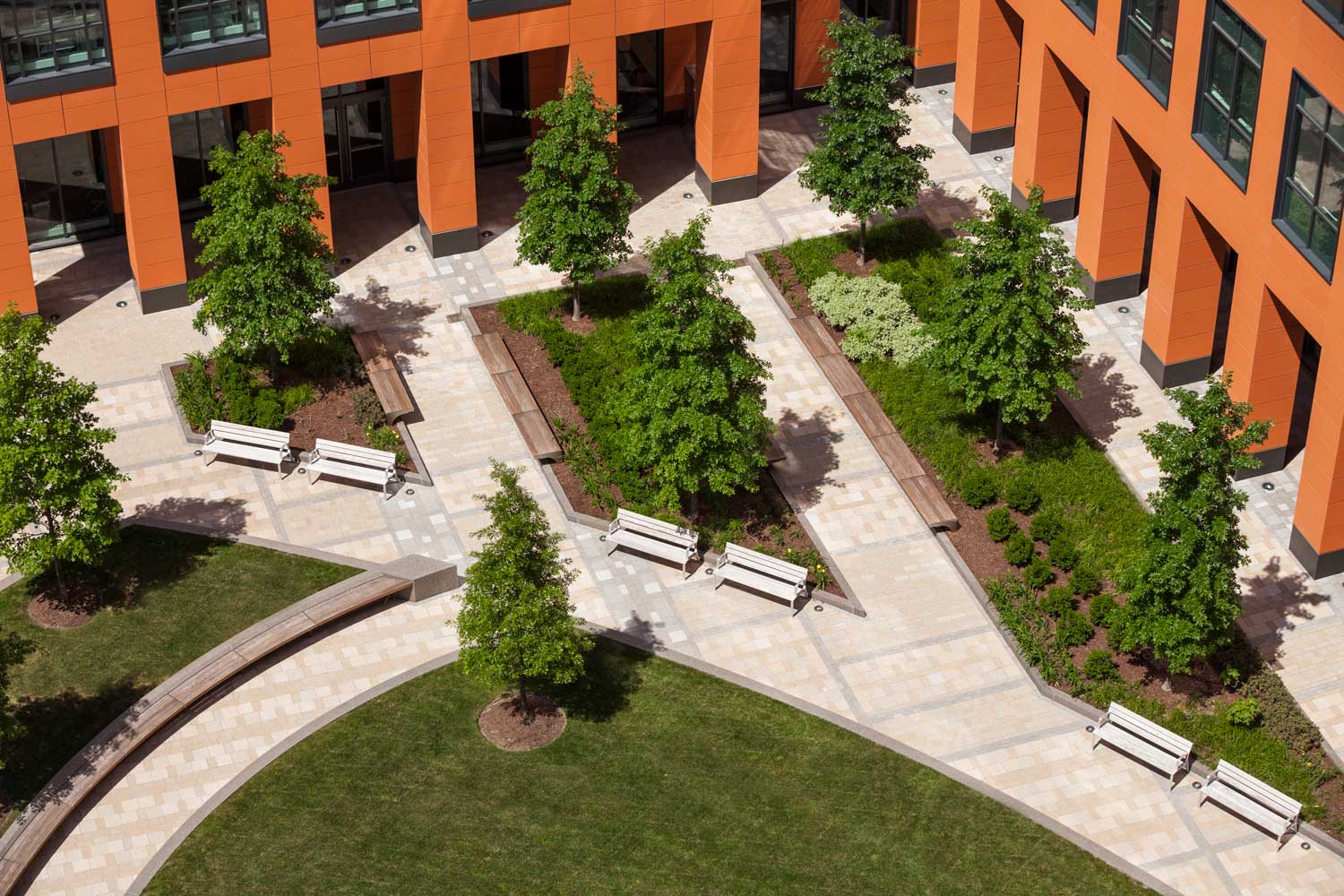 Pfizer Campus Plaza & Streetscape Design - Tighe & Bond